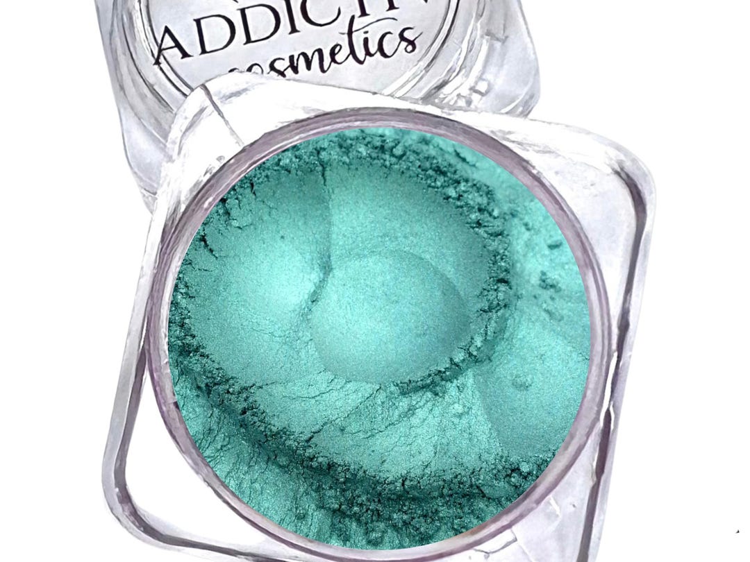 FLIP THE TABLE Emerald Green Eyeshadow- All Natural Makeup, Vegan ...