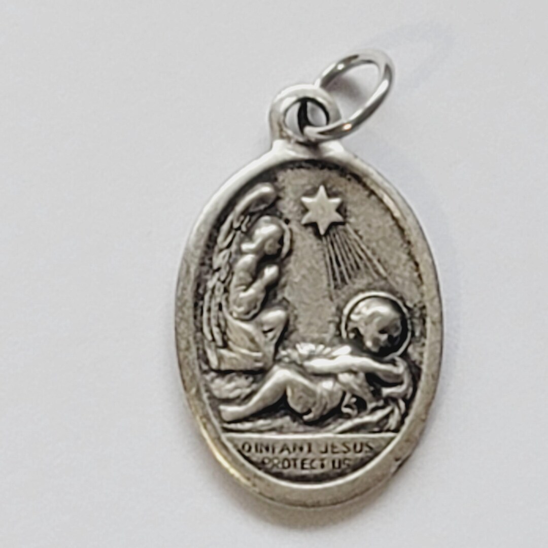 Nativity Baby Jesus Medal, Sacred Heart, Stainless Steel Chain - Etsy