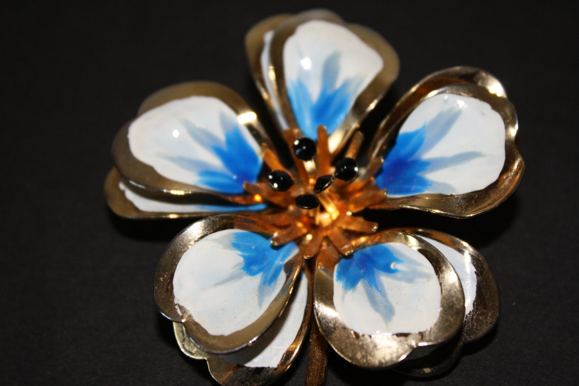 Vintage Coro Blue and White Flower Pin/brooch - Etsy