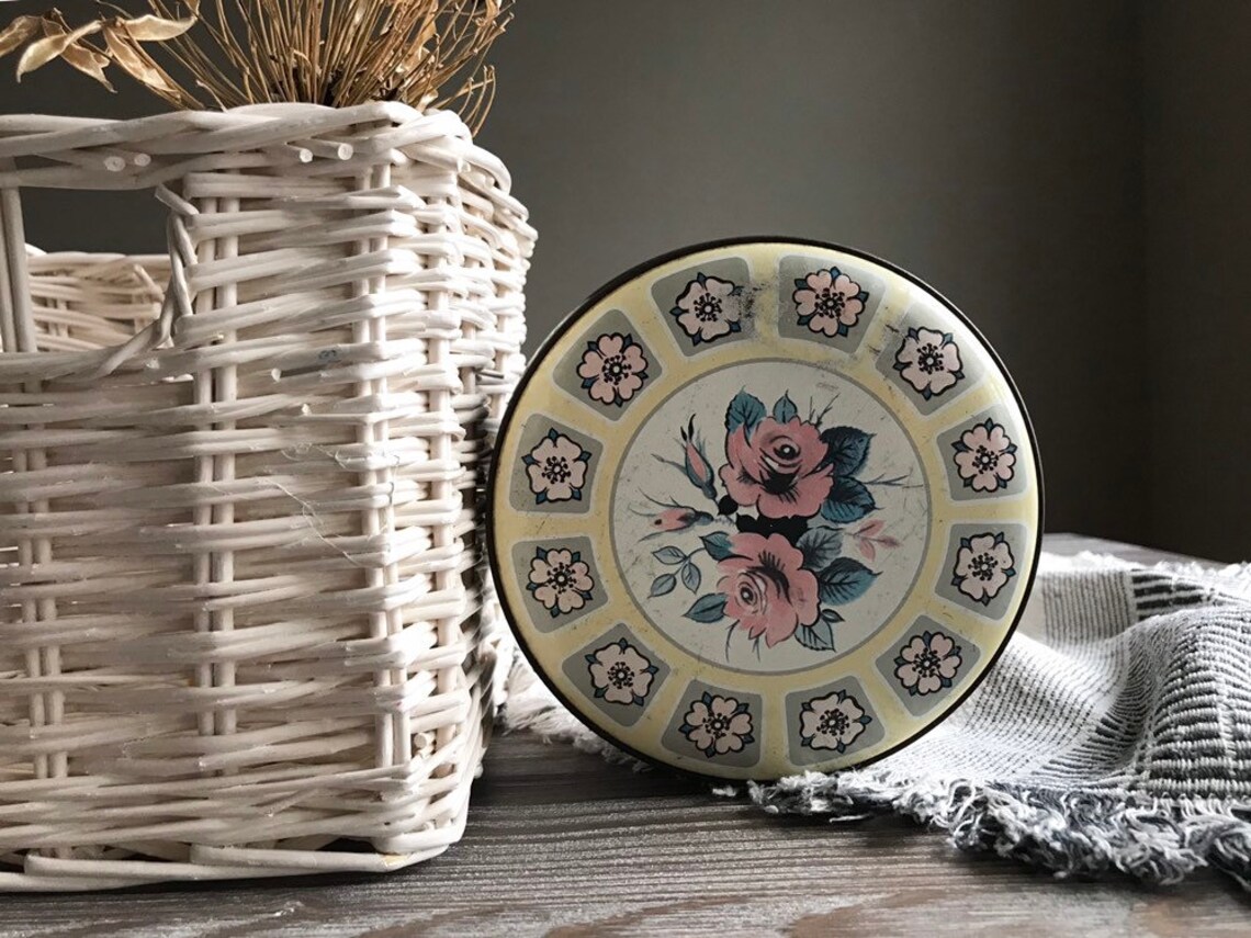 Vintage Metal Tin Box With Lid Floral Pink Flowers Round Tin | Etsy
