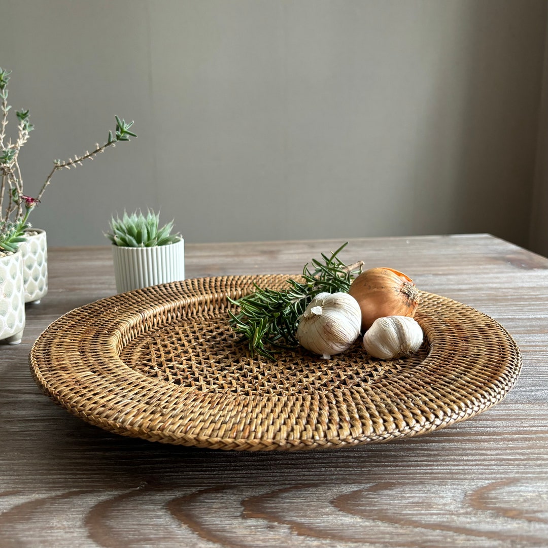 Vintage Wicker Round Plate, Wicker Basket, Fruit Plate, Table Decor ...
