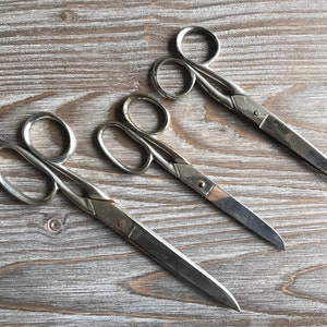 Vintage Old Metal Scissors Set of 3 Rusted Retro Mid - Etsy