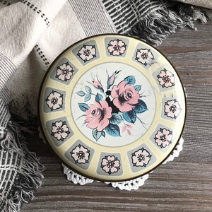 Vintage Metal Tin Box With Lid Floral Pink Flowers Round Tin - Etsy