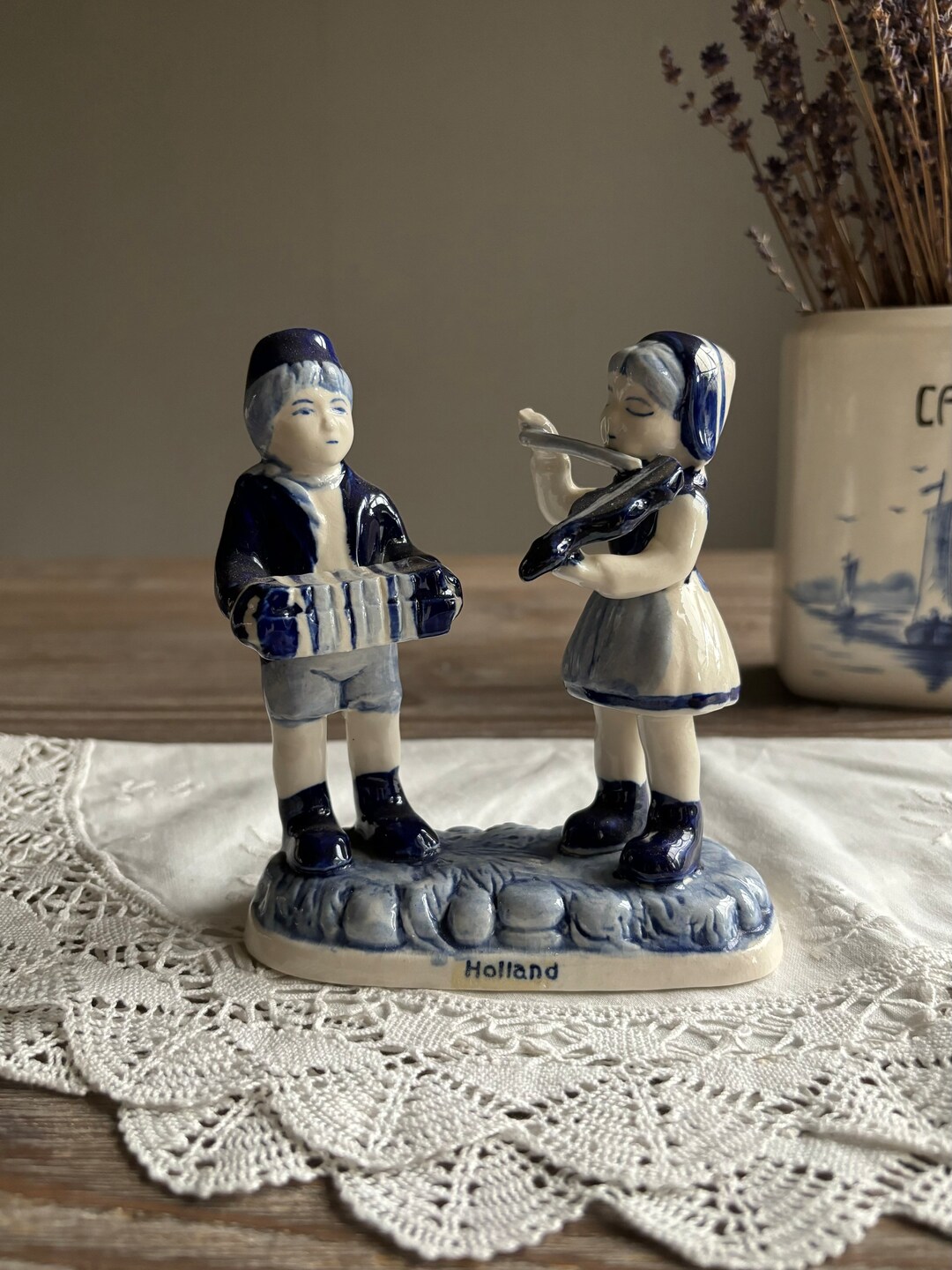 Adorable Vintage Figurine, Dutch Delft Statuette, Blue White Figurine ...