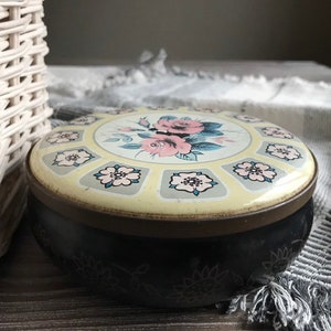 Vintage Metal Tin Box With Lid Floral Pink Flowers Round Tin - Etsy