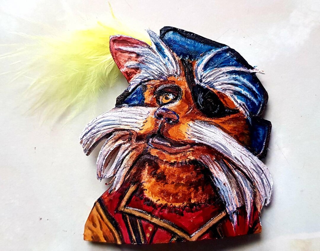 Labyrinth Insipred Sir Didymus Leather Brooch - Etsy