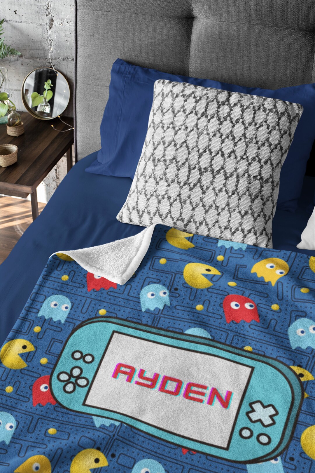 Pac Man Personalized Blanket - Etsy