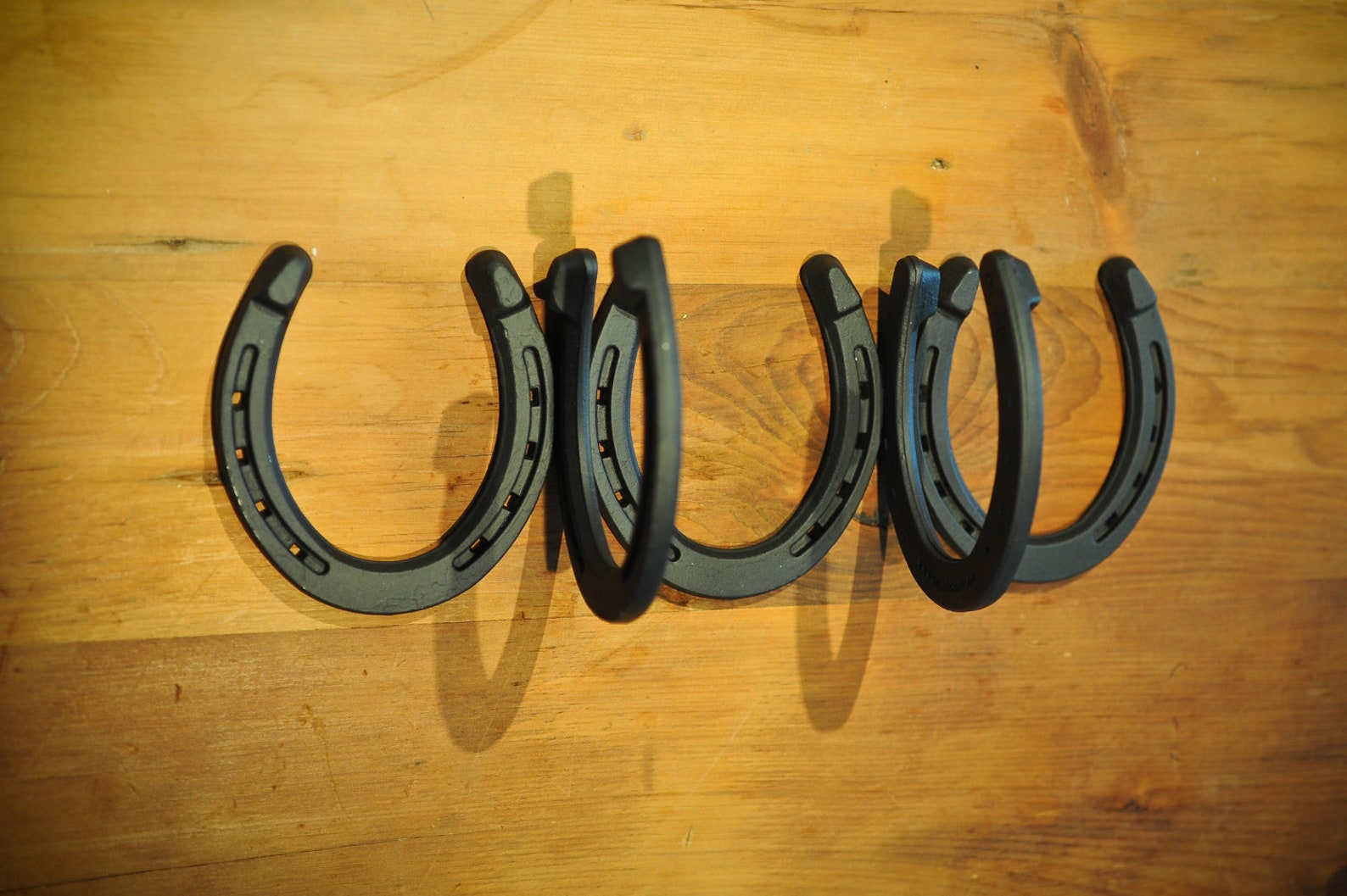2 Coat Wall Mounted Horseshoe Rack is Made With New Horseshoes - Etsy
