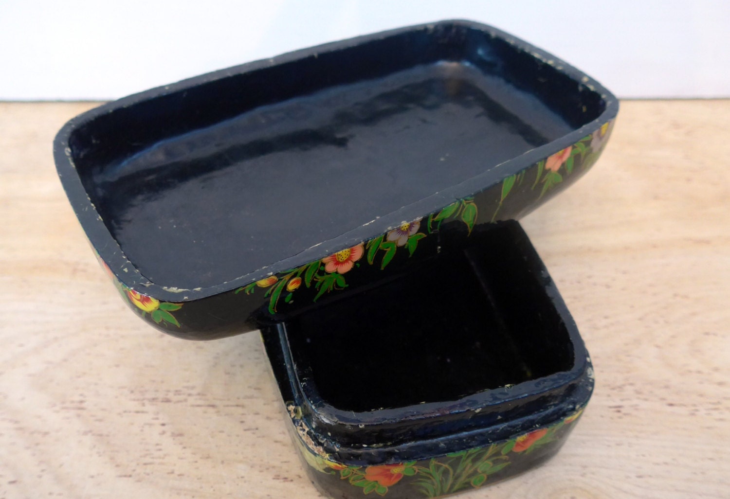 Vintage Large Oval Black Lacquer Jewelry Trinket Box Hand Painted ...