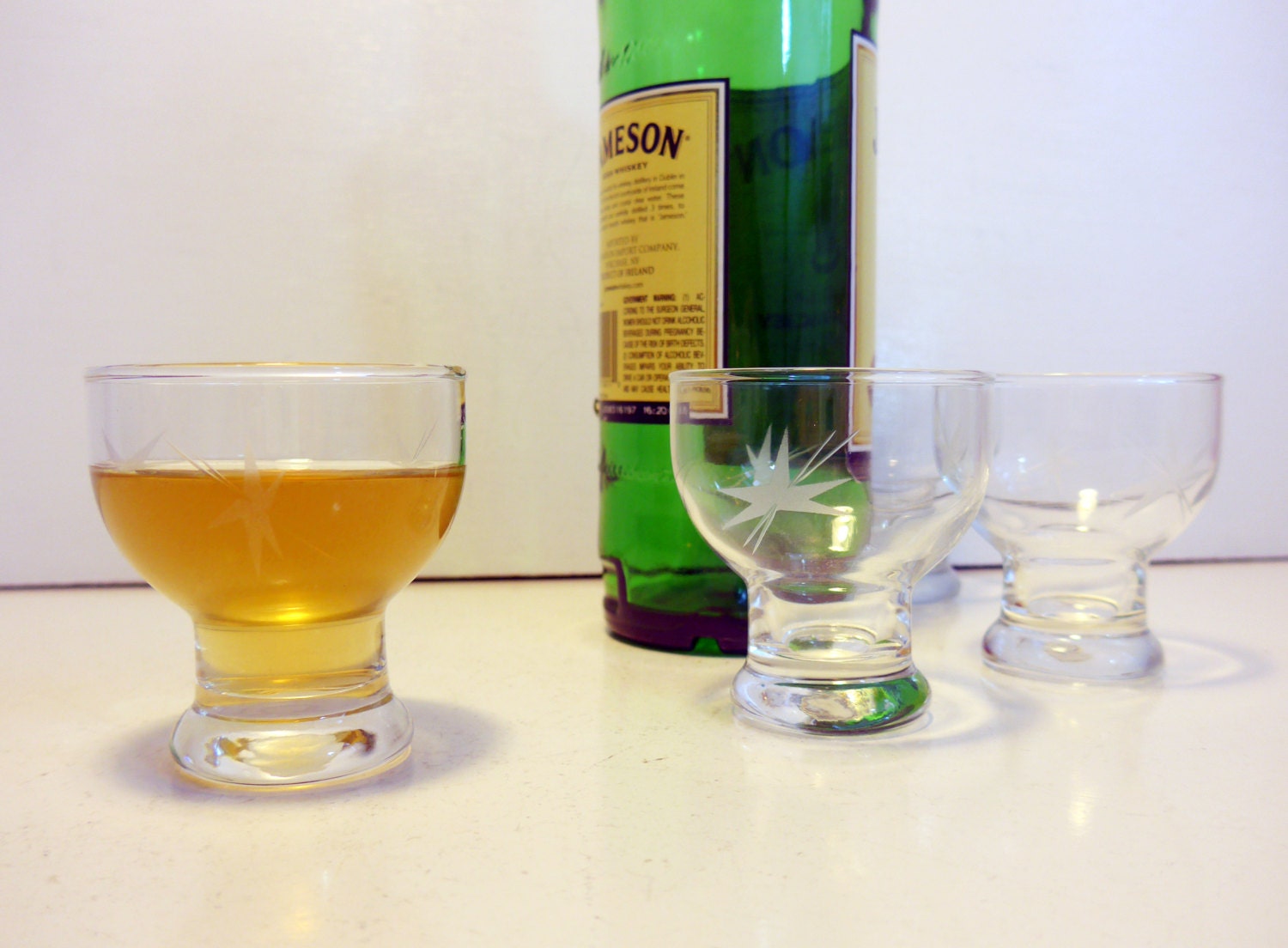 Set 4 Vintage Etched Rocks Glasses with Pedestal Shape - Retro Rocks ...