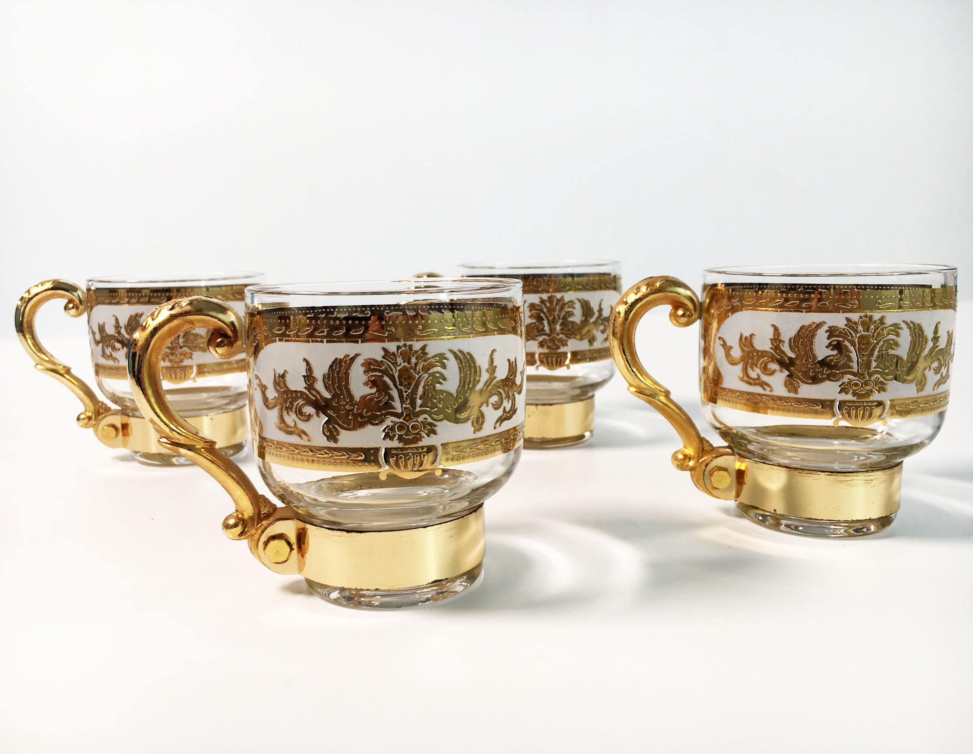 Vintage Gold Glass Coffee Mugs - Set of 4 Clear Dragon Design Gold ... Vintage Gold Glass Coffee Mugs - Set of 4 Clear Dragon Design Gold ...