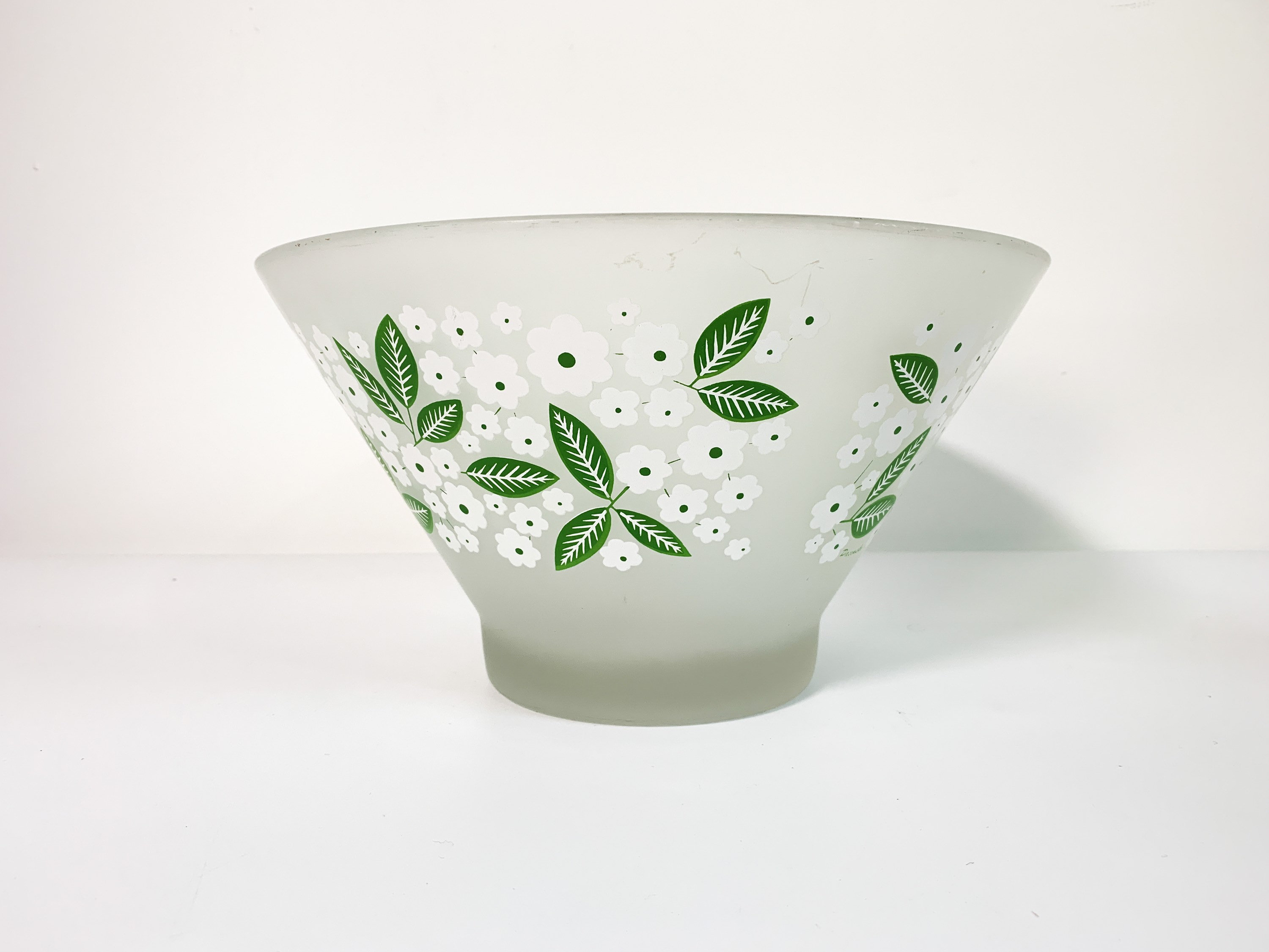 Vintage Large Frosted Glass Bowl Pasinski Green Leaves And White Flowers Punch Salad Serving Mid