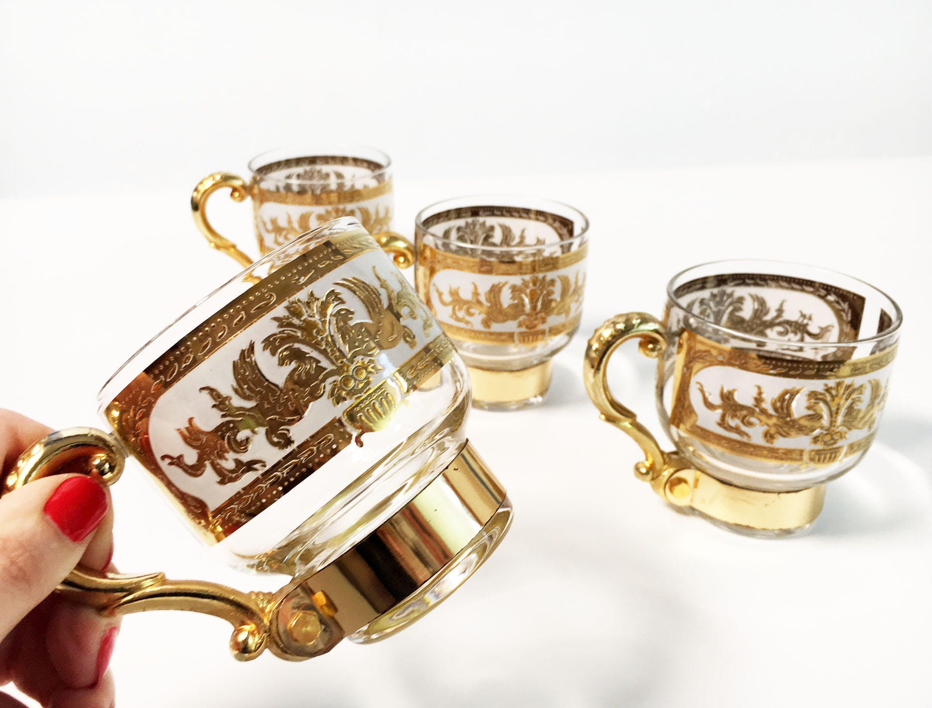 Vintage Gold Glass Coffee Mugs - Set of 4 Clear Dragon Design Gold ... Vintage Gold Glass Coffee Mugs - Set of 4 Clear Dragon Design Gold ...