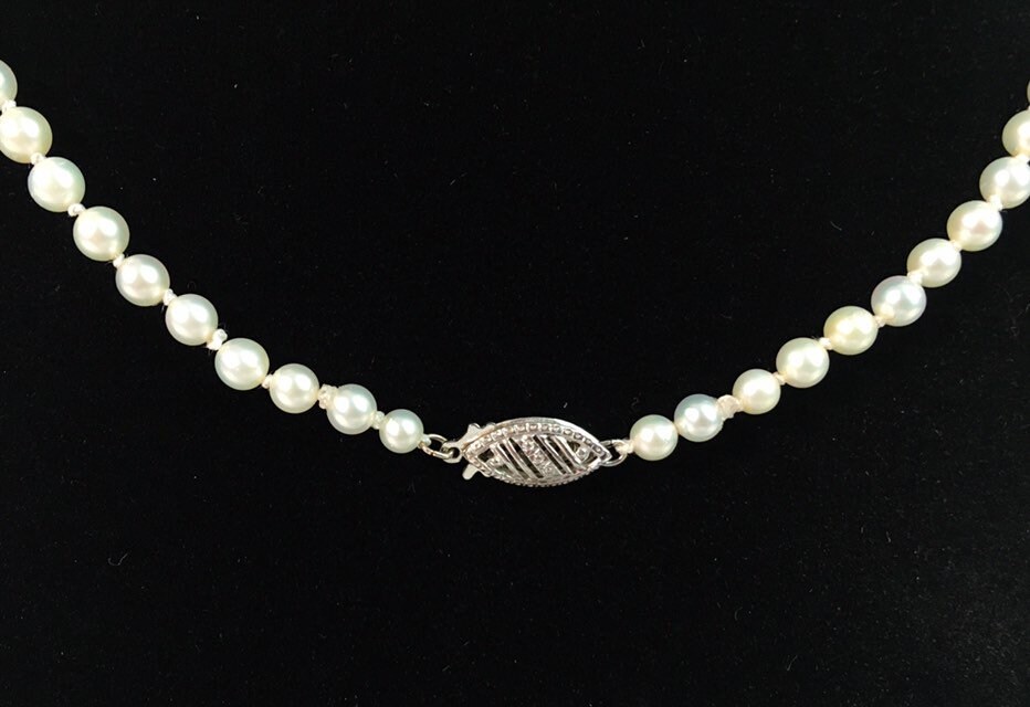 Vintage Graduated Pearl Necklace w/ 10K Gold Clasp - 17 Long Mid ... Vintage Graduated Pearl Necklace w/ 10K Gold Clasp - 17 Long Mid ...