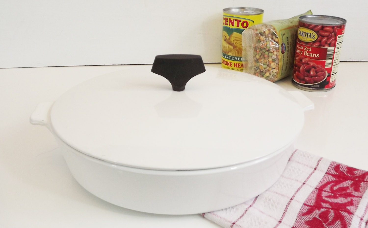 Serving Corning Ware Mid-Century Centura White Coupe Buffet Server or Skillet With Lid - Retro ...