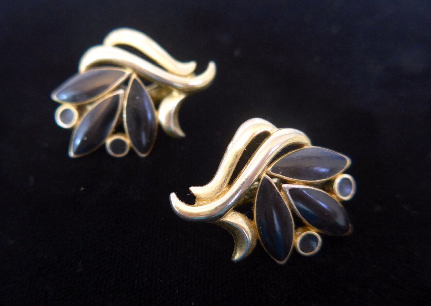 Vintage Trifari Earrings - Gold and Black Cluster Juliana Style Clip On ...