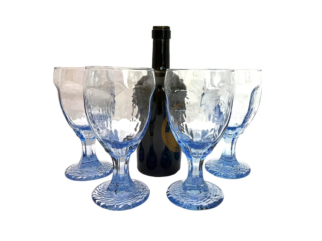 Vintage Chivalry Light Blue LIBBEY GLASS COMPANY Four Water Glasses ...