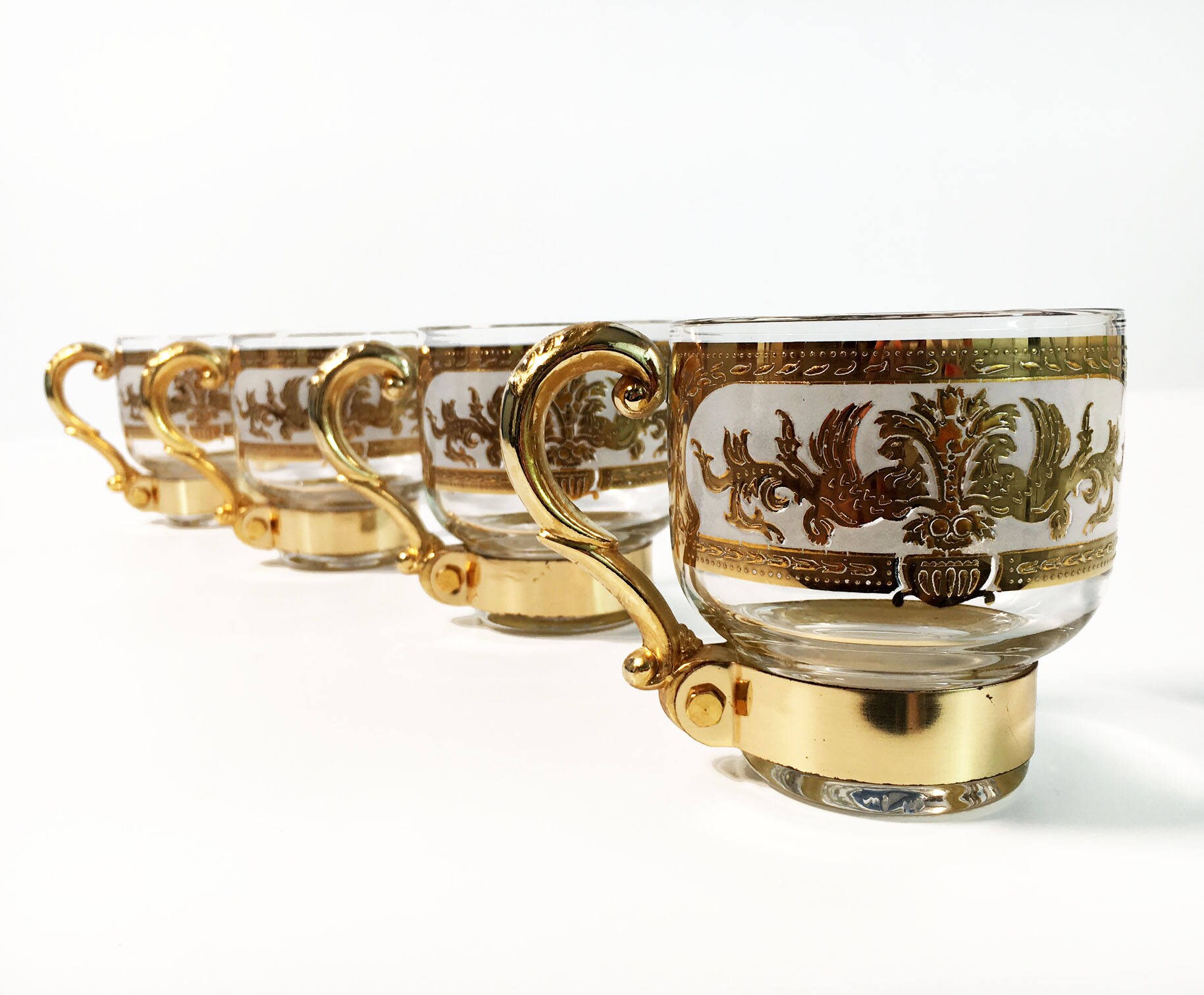 Vintage Gold Glass Coffee Mugs - Set of 4 Clear Dragon Design Gold ... Vintage Gold Glass Coffee Mugs - Set of 4 Clear Dragon Design Gold ...