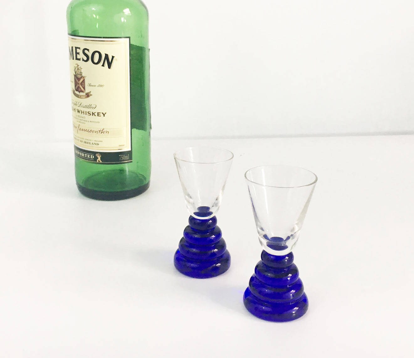 Vintage Set Of 2 Cordial Or Shot Glasses Blue Glass Honeycomb Stem