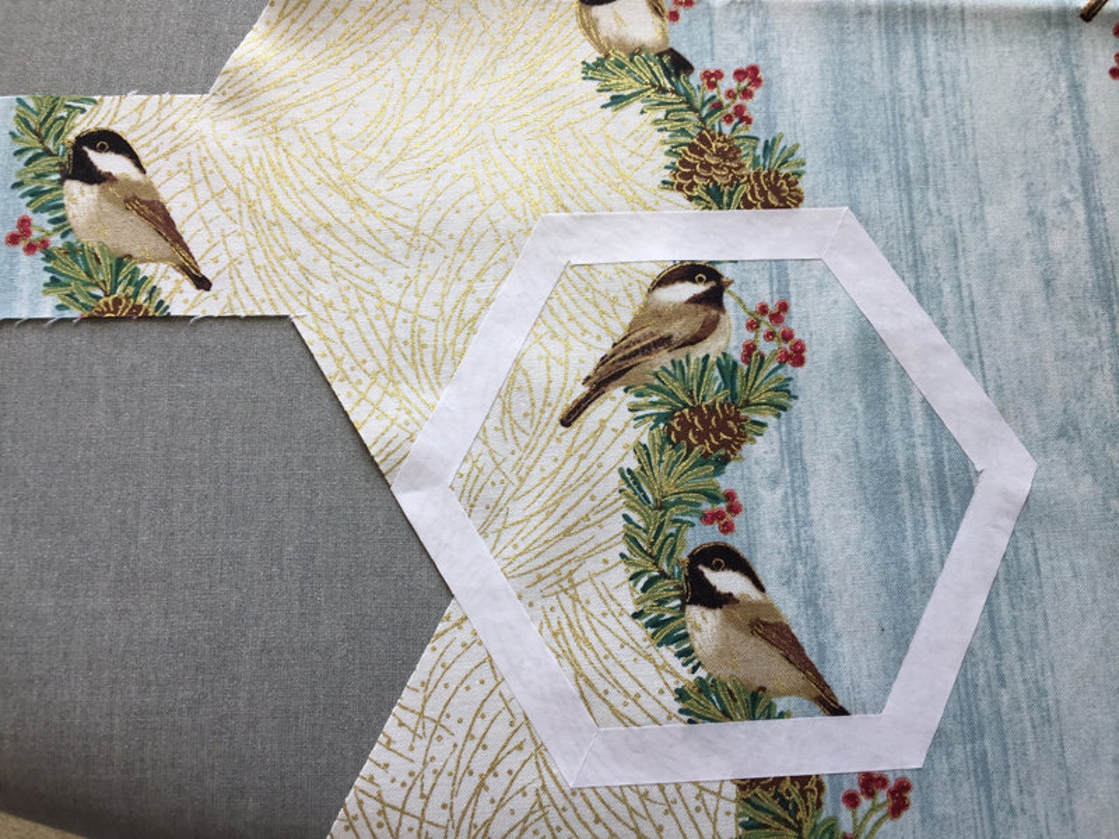 Twisted Hexagon With Festive Chickadees PATTERN - Etsy