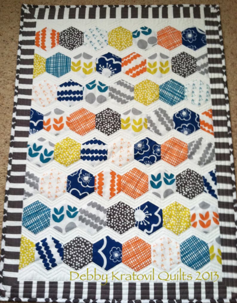 The Zig and Zag of Hexies Table Runner PATTERN - Etsy