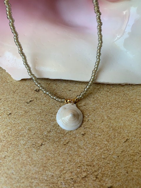 Shell necklace / beaded necklace / shell charm / beach | Etsy