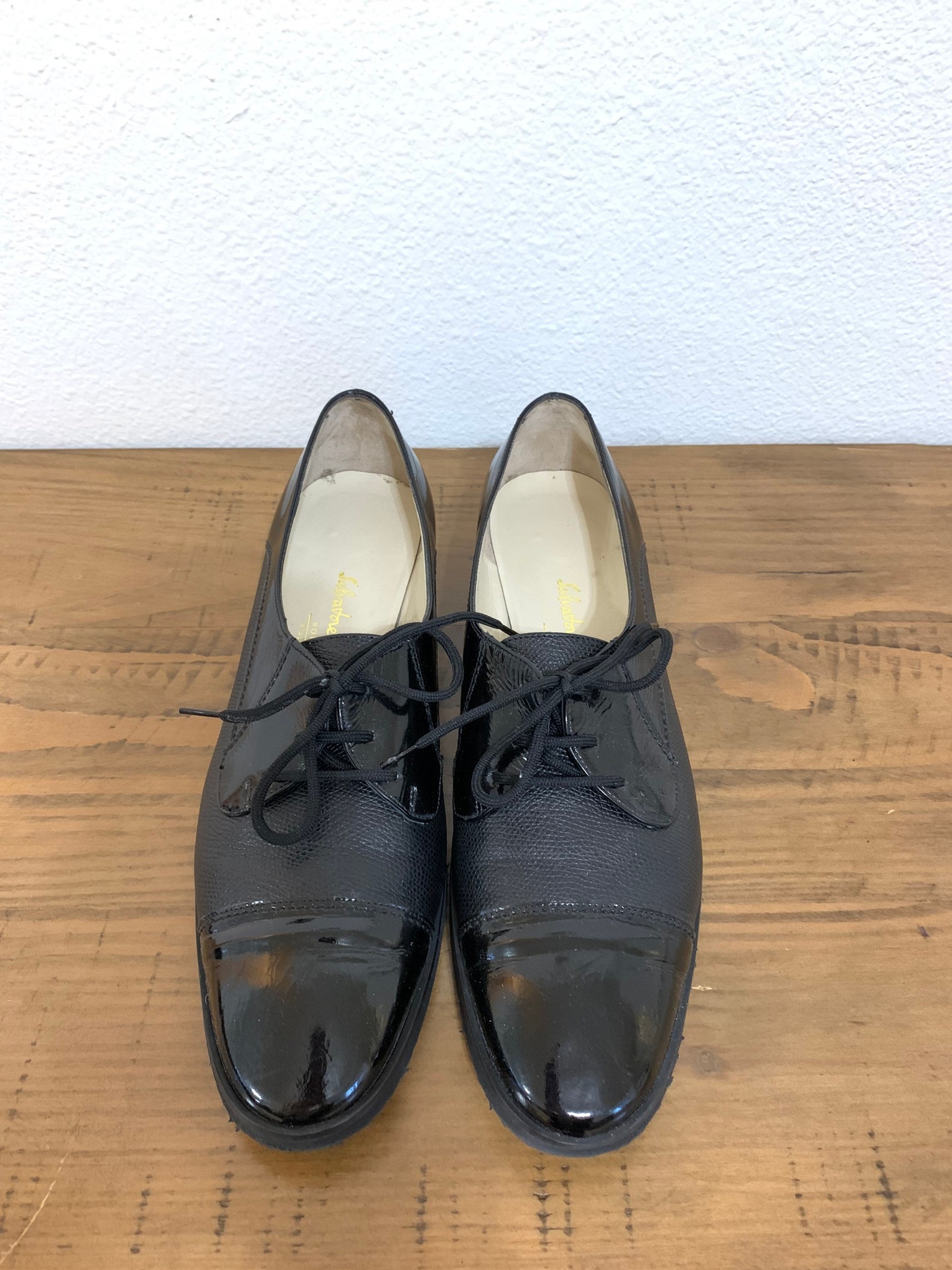 Vintage Ferragamo Woman's Lace up Wing Tip Shoes/black Oxford Shoes - Etsy