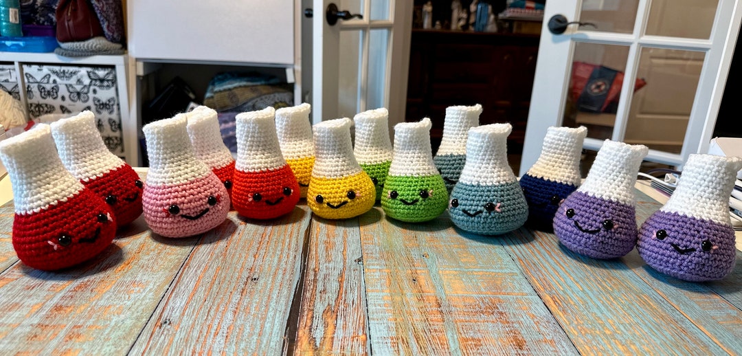 Crochet Erlenmeyer Flask, Amigurumi Chemistry Flask, Crochet Lab ...