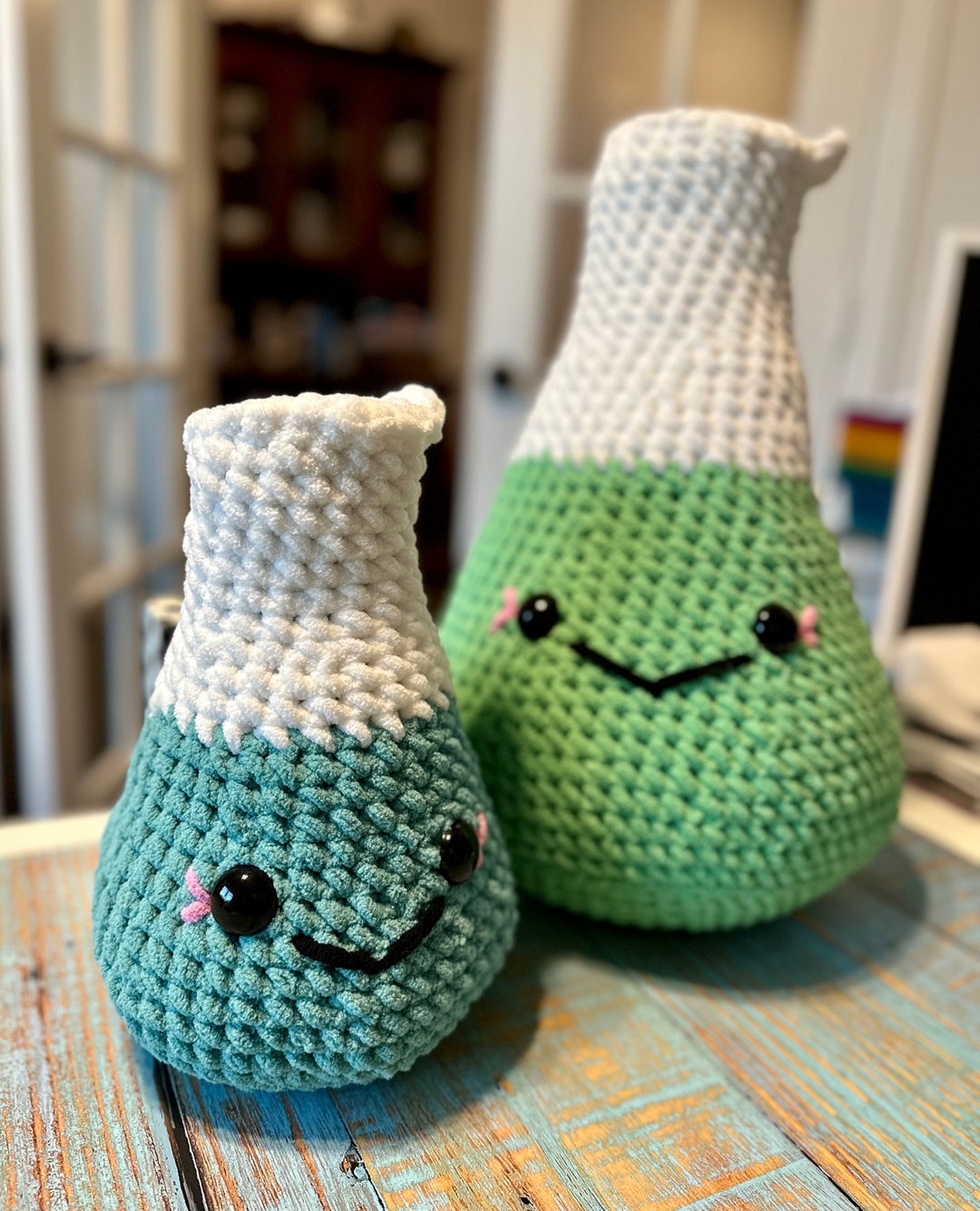 Jumbo Erlenmeyer Flask Plush, Chemistry Flask Plush Toy. Crochet Lab ...