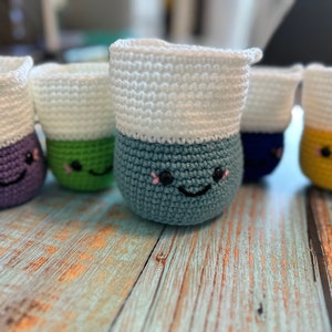 Crochet Beaker, Amigurumi Chemistry Beaker, Crochet Lab, Science ...