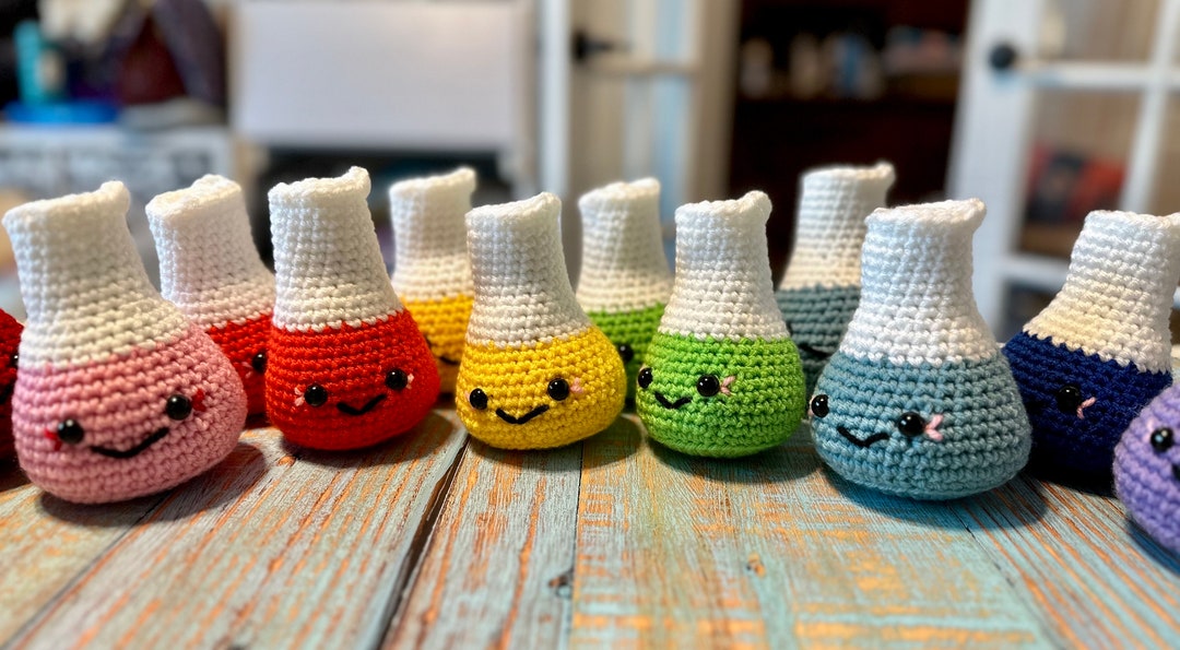 Crochet Erlenmeyer Flask, Amigurumi Chemistry Flask, Crochet Lab ...