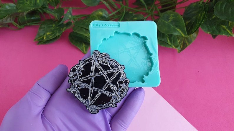 Pentacle Wicca Mold, 5 Cm, for Resin, Polymer Clay, Wax, Soap, Plaster ...