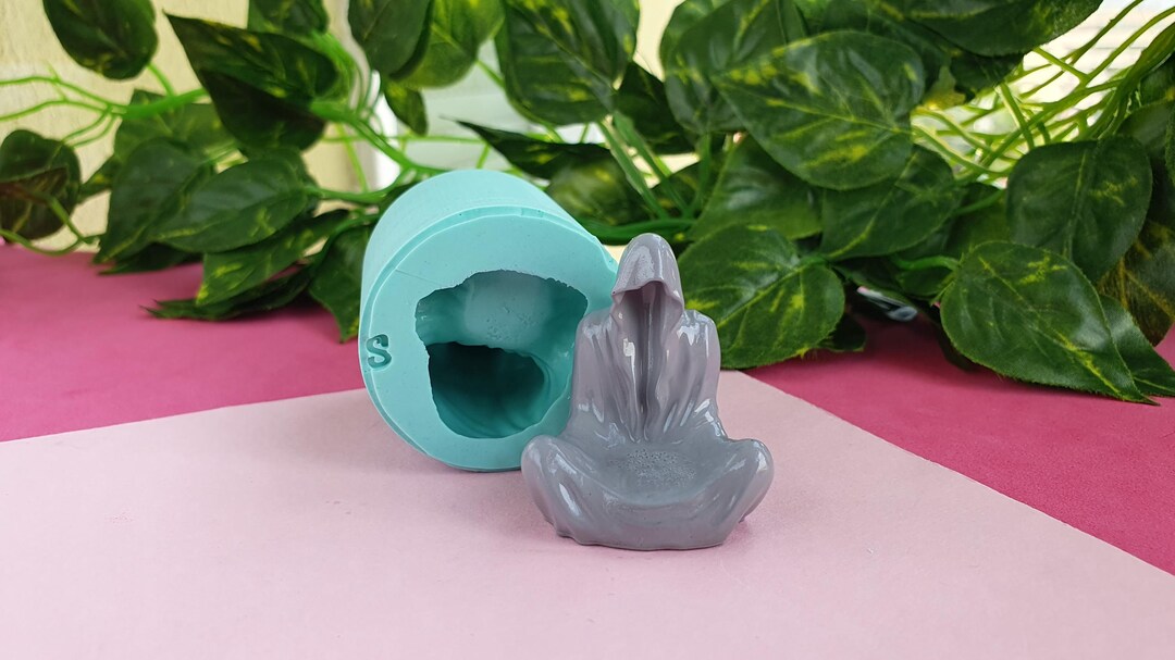 Creepy Ghost 3D Mold, 4 Cm, for Epoxy Resin, Polymer Clay. Wax, Soap ...