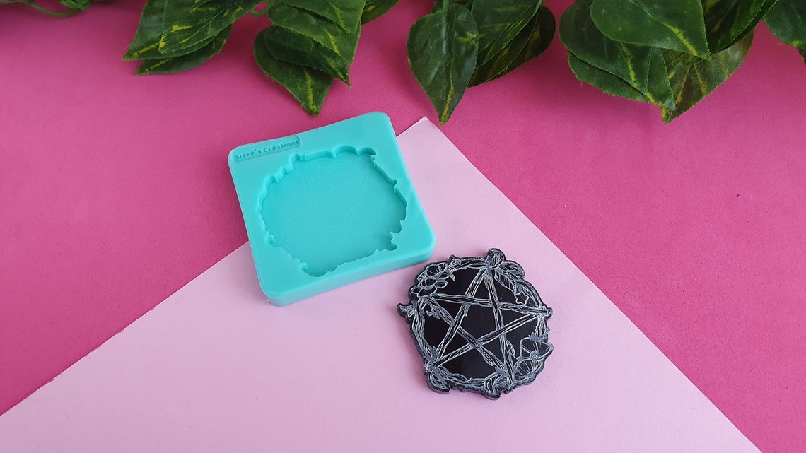 Pentacle Wicca Mold, 5 Cm, for Resin, Polymer Clay, Wax, Soap, Plaster ...