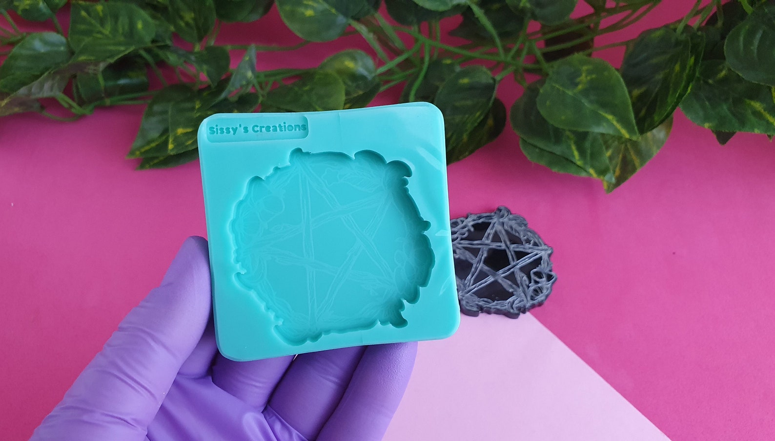 Pentacle Wicca Mold, 5 Cm, for Resin, Polymer Clay, Wax, Soap, Plaster ...