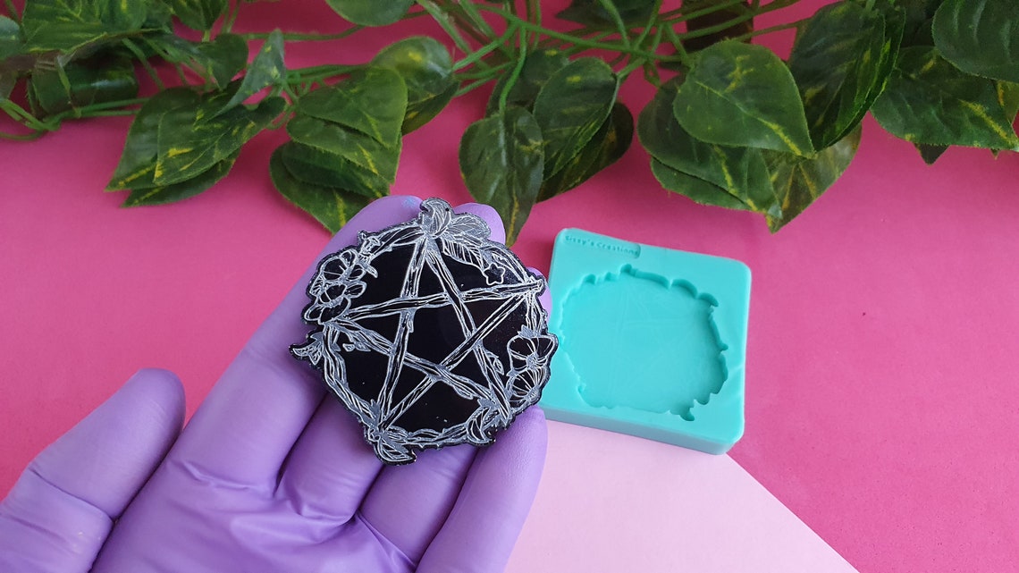 Pentacle Wicca Mold, 5 Cm, for Resin, Polymer Clay, Wax, Soap, Plaster ...