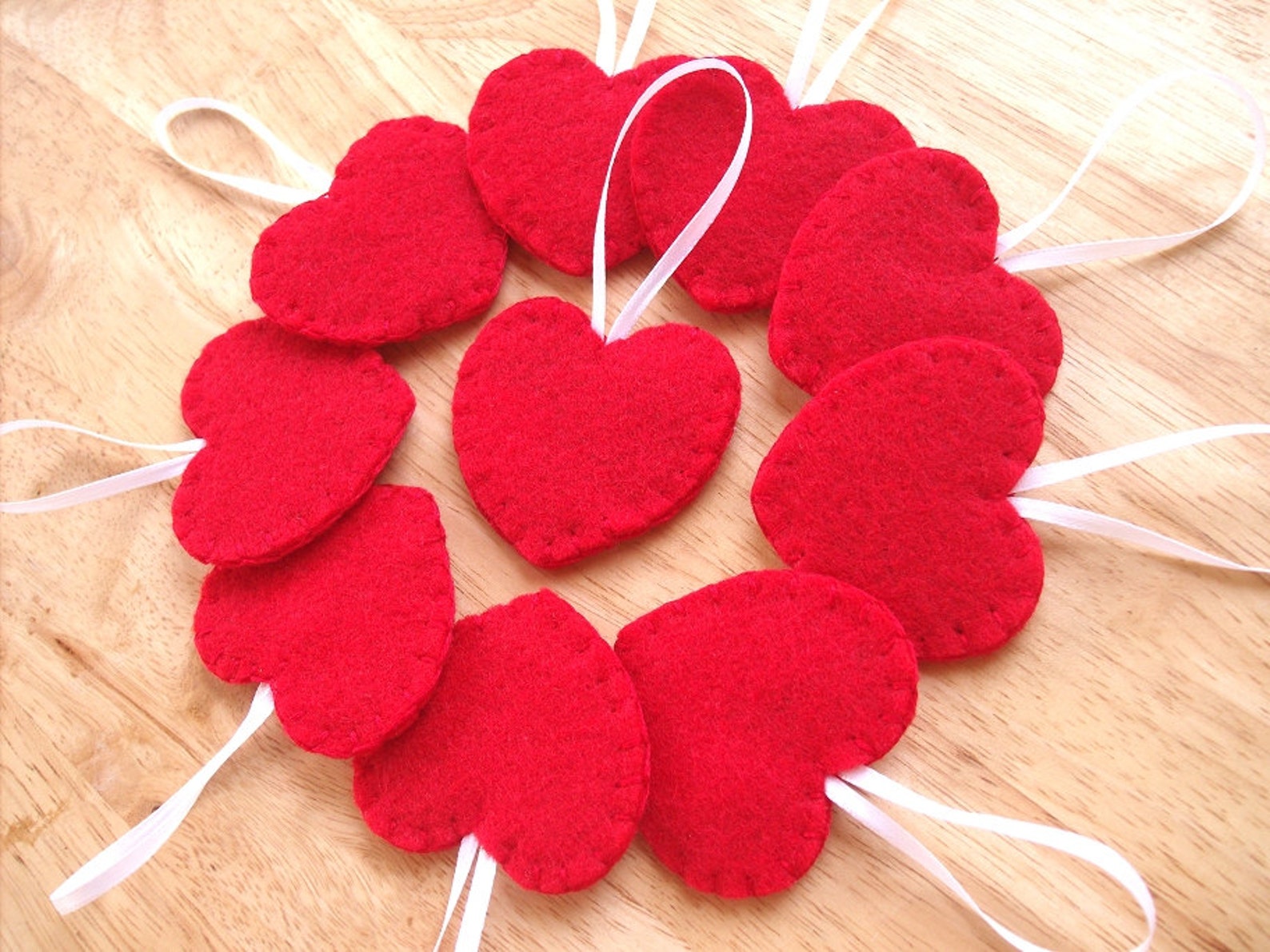 10 Red Heart Decorations Valentines Heart Ornaments Felt - Etsy
