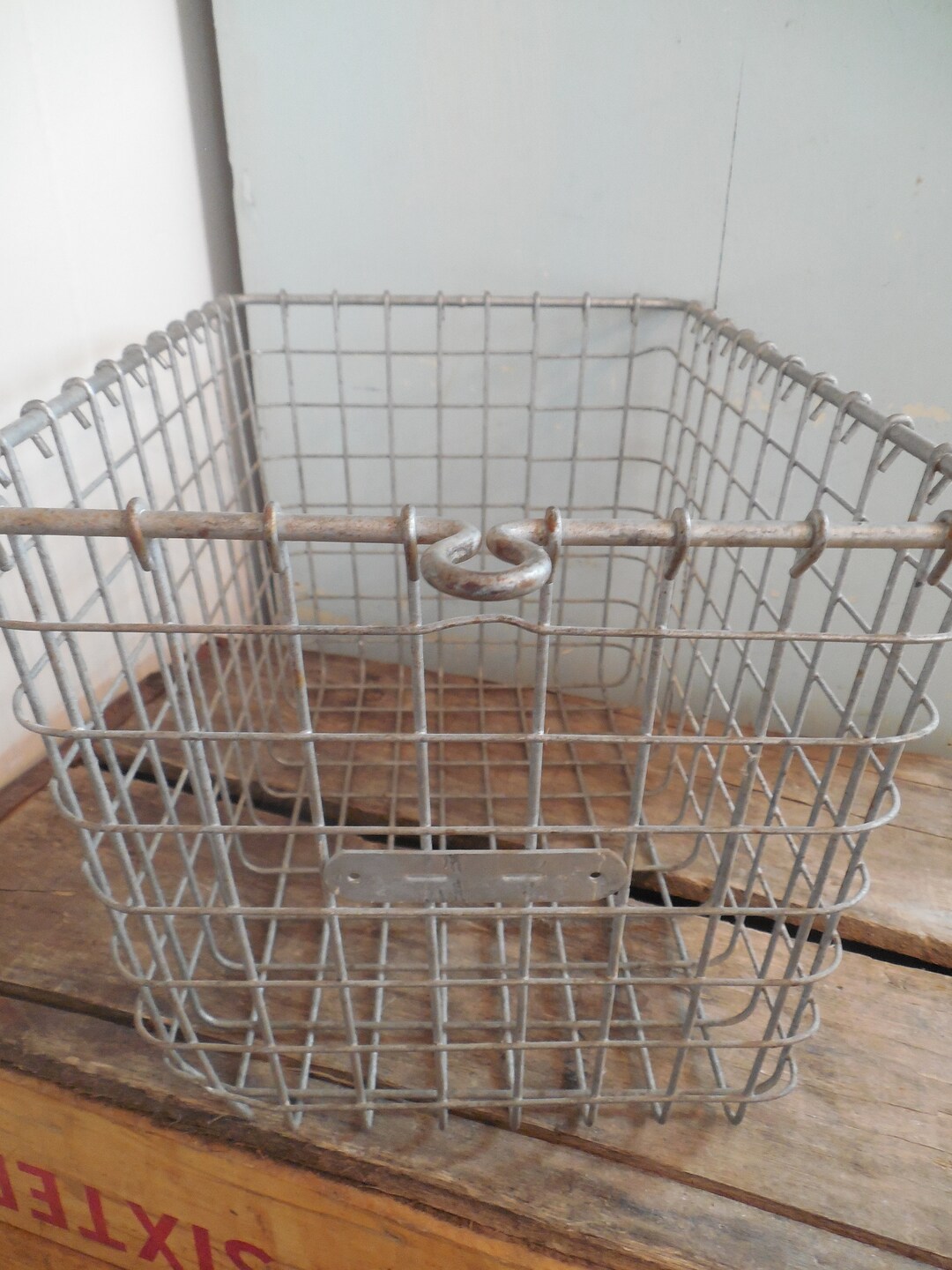 Retro Metal Gym Locker Wire Basket - Etsy