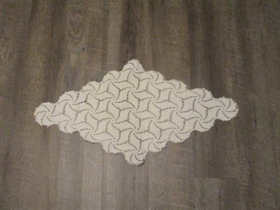 White Cotton Crocheted Lace Diamond Shape Table Runner With Swirl ...