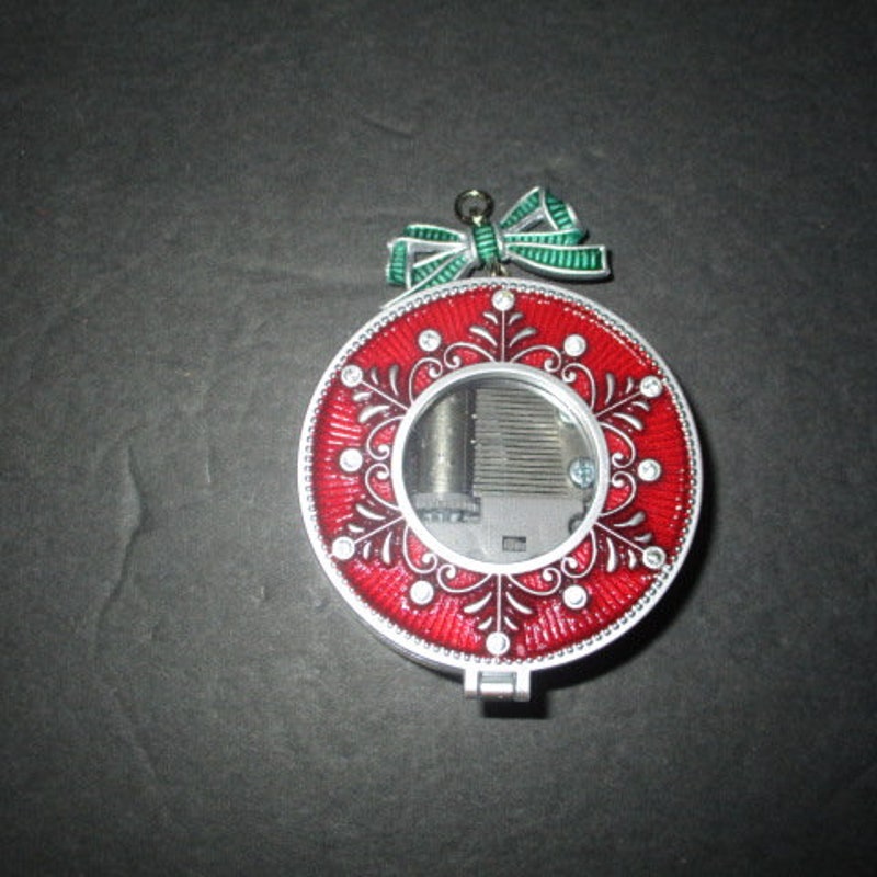 Musical Locket - Etsy