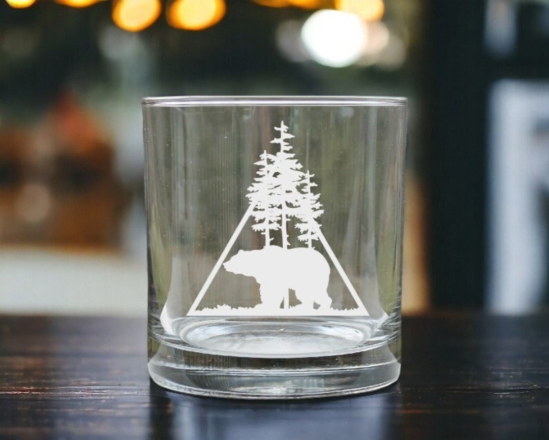 Etched Bear Whiskey Glass: Wildlife Animal Scene, Cabin Gift - Etsy