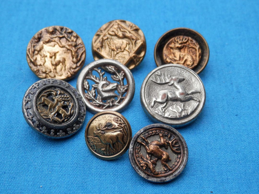 Vintage Set Deer Buttons - Etsy