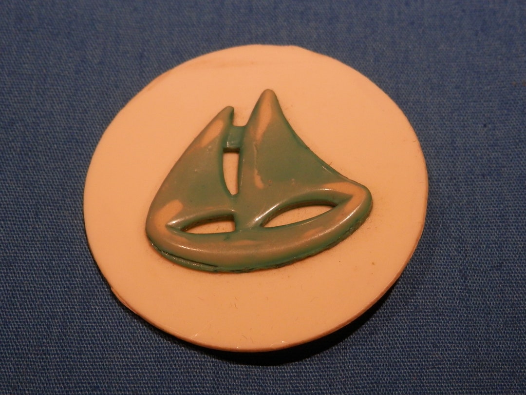 XL Vintage Sailboat Button - Etsy