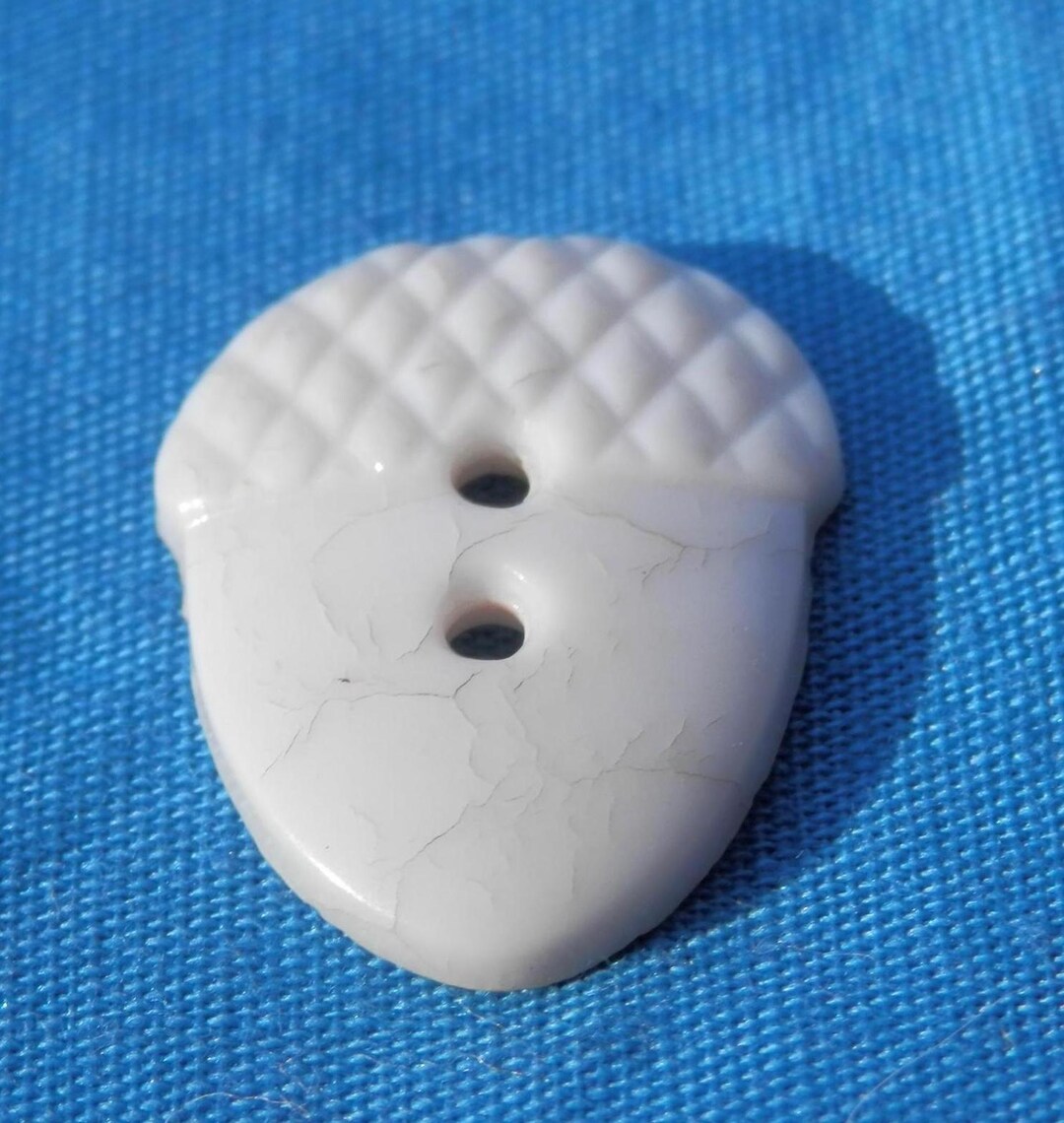 Vintage Acorn Button - Etsy