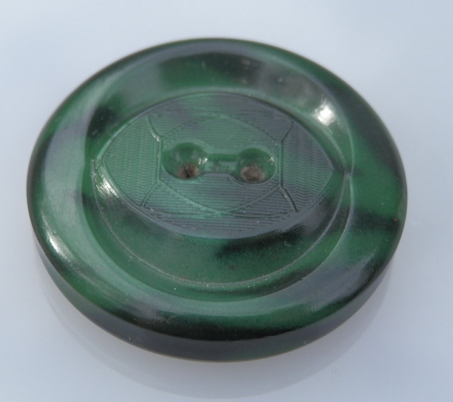Large Green Celluloid Vintage Button - Etsy