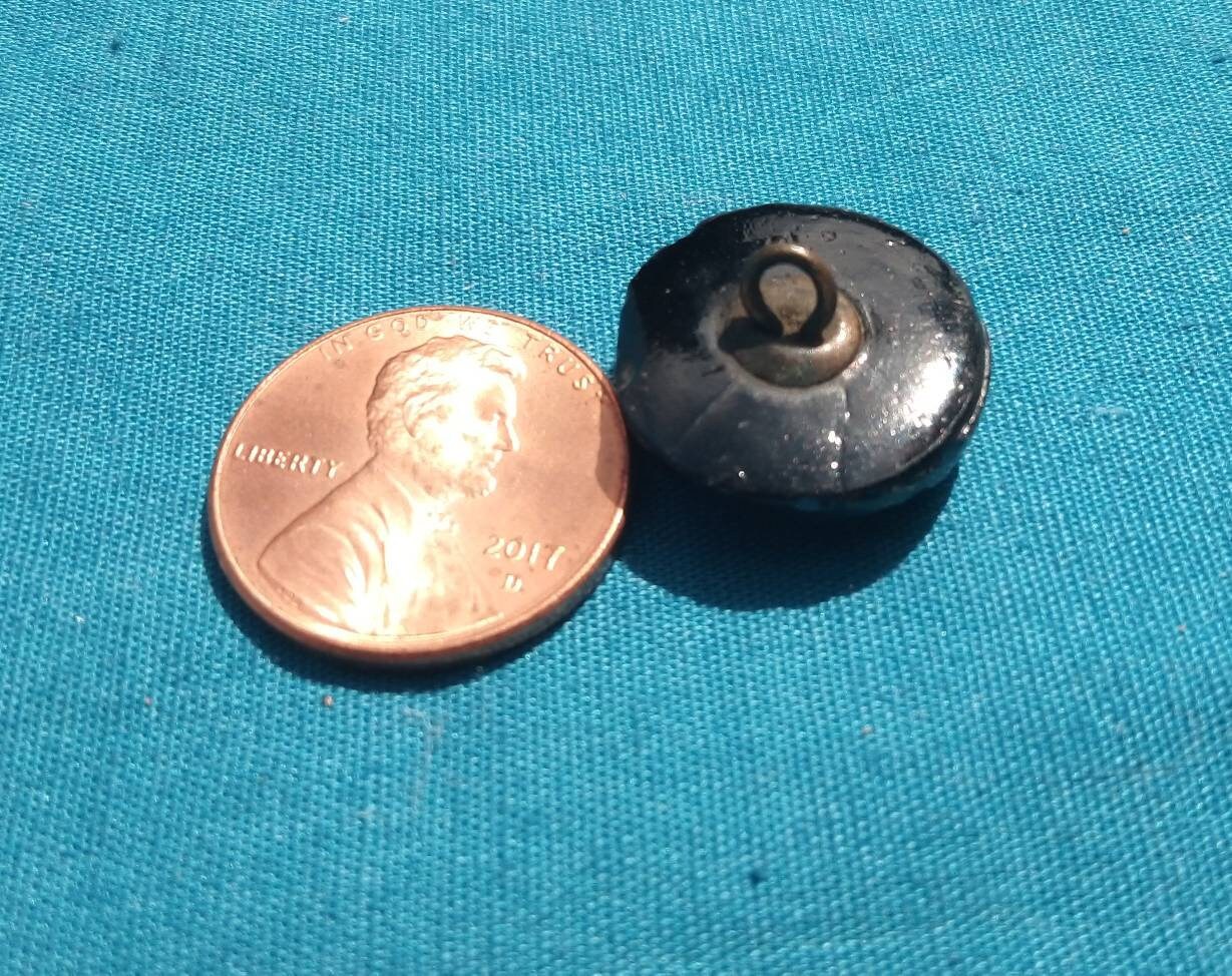 Carnival Glass Vintage Button - Etsy