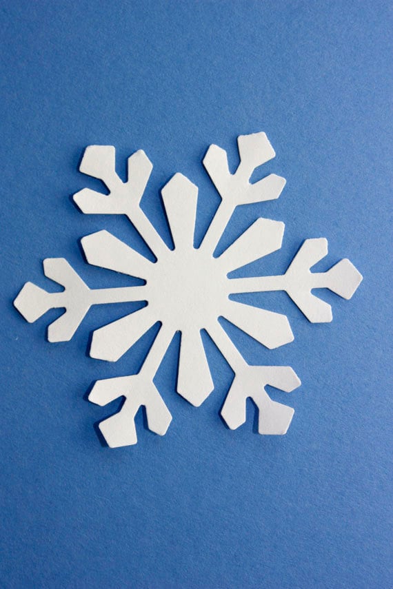 25 White Snowflake Die Cuts, Paper Snowflake Decorations for Winter ...