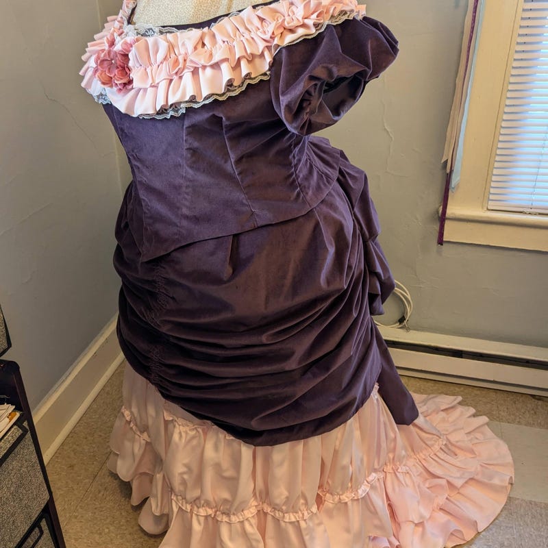 Ruffle Bustle - Etsy