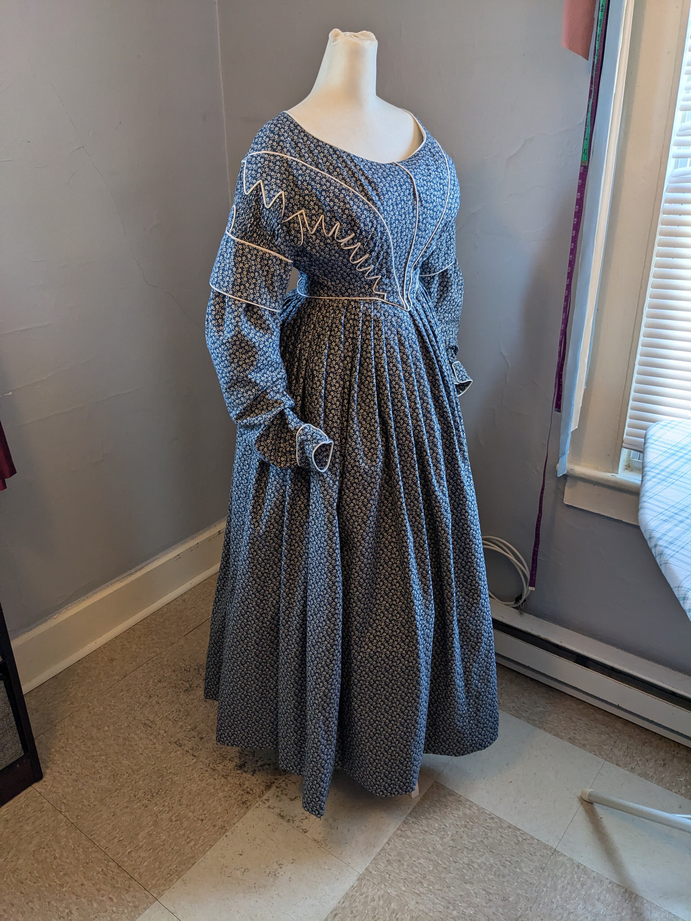 Early Victorian 1837-1841 Morning Dress, Cotton Print - Etsy