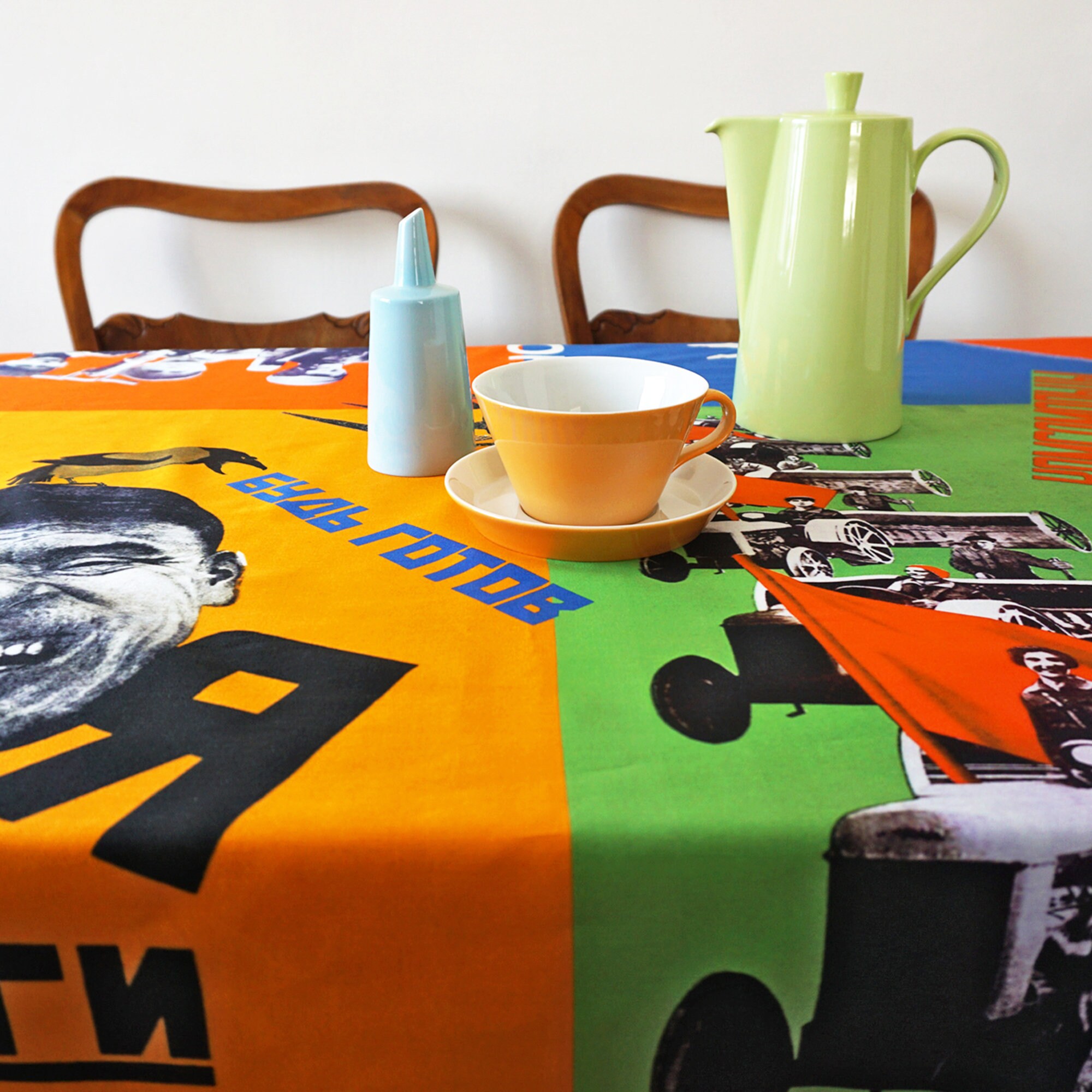 TABLECLOTH Picnic Blanket, Beach Towel, Soviet Union posters 1920-1940